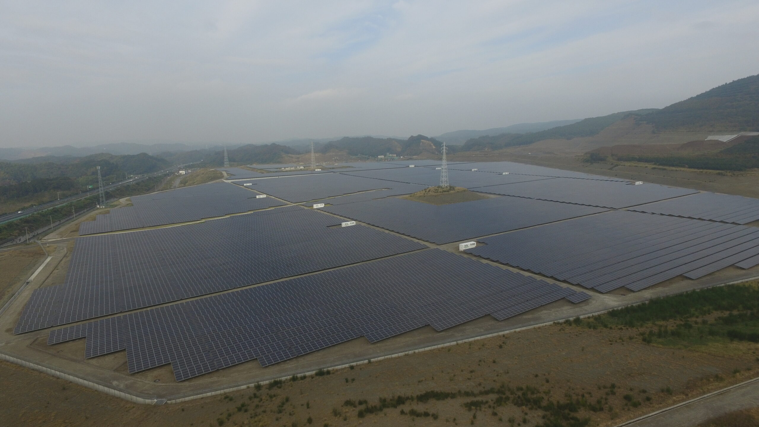 Electricity Generation in Megawatt with Ground-mounted Solar Power ...